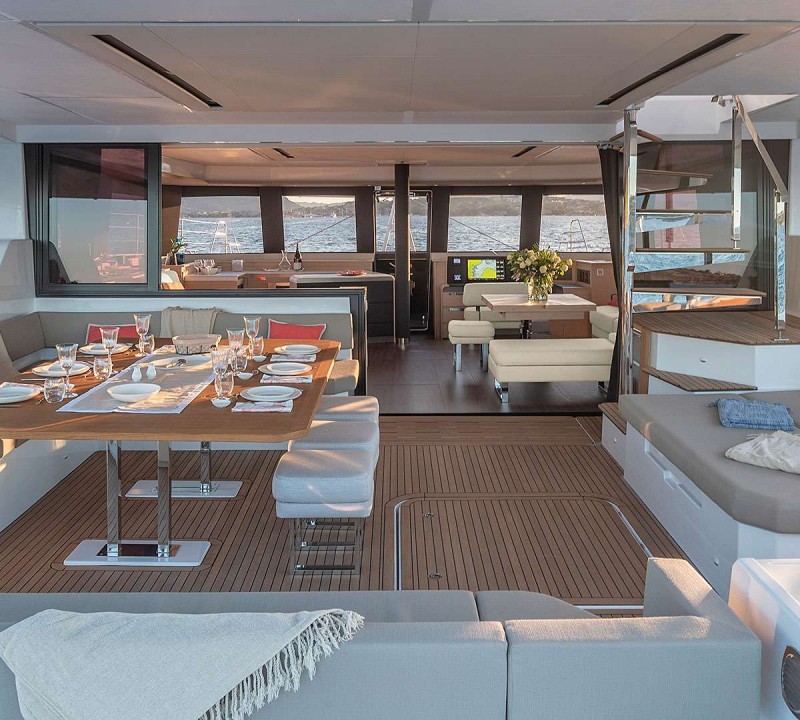 Lisa Image Gallery – Luxury Yacht Browser | by CHARTERWORLD Superyacht ...